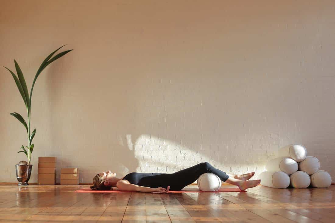 Can You Meditate Lying Down? - The Best Meditation Positions - Mindful ...
